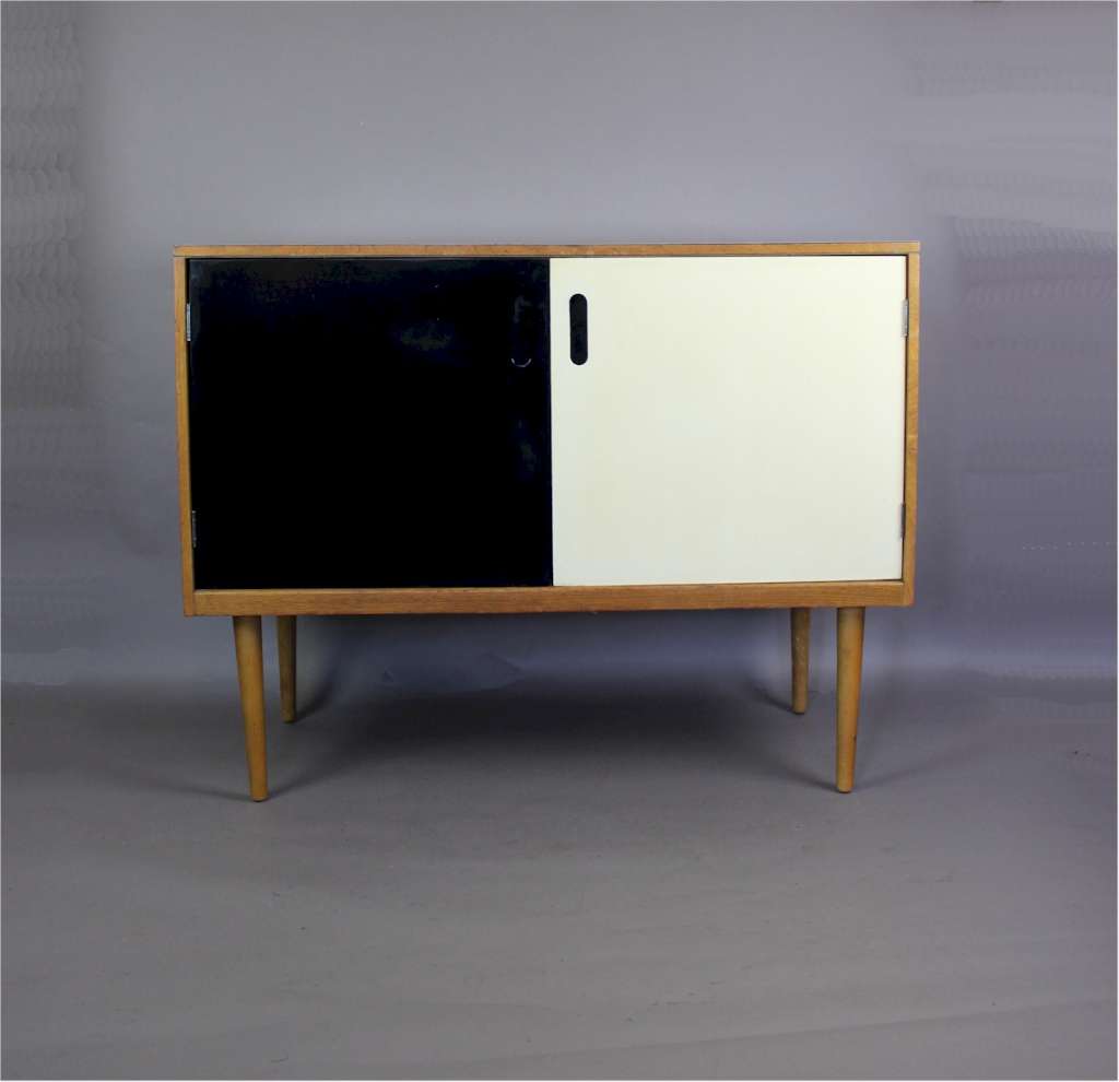 1950's mid-century Formica topped sideboard with black and white doors ...