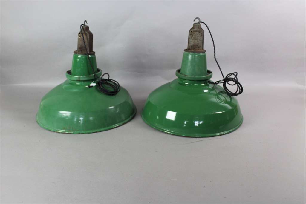 Industrial enamelled factory hanging light | LIGHTING | Art Furniture