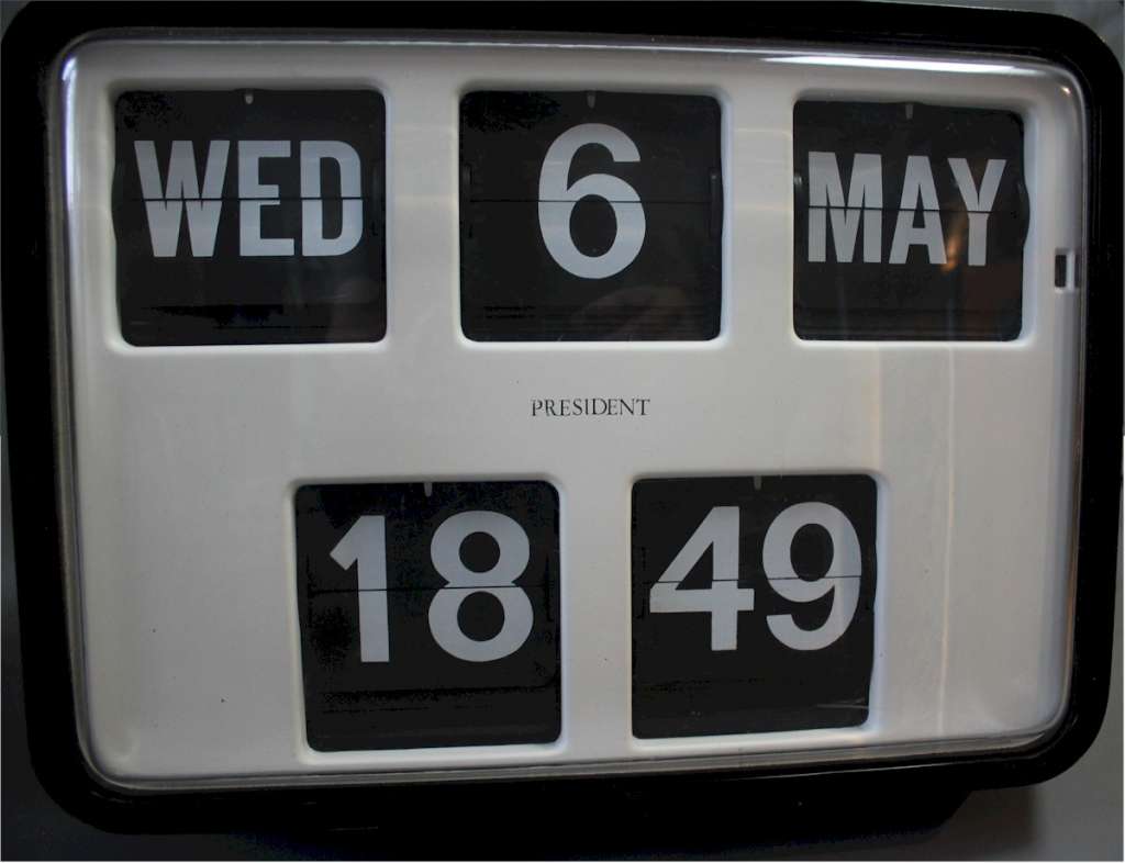 Flip Clock by President from 1970s | CLOCKS | Art Furniture